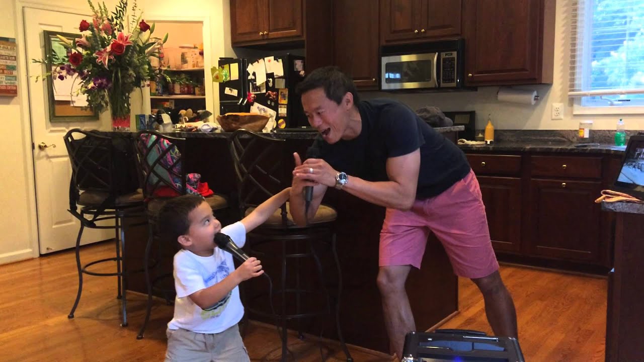 Jackson and Dad Singing Hey Soul Sister by Train - YouTube