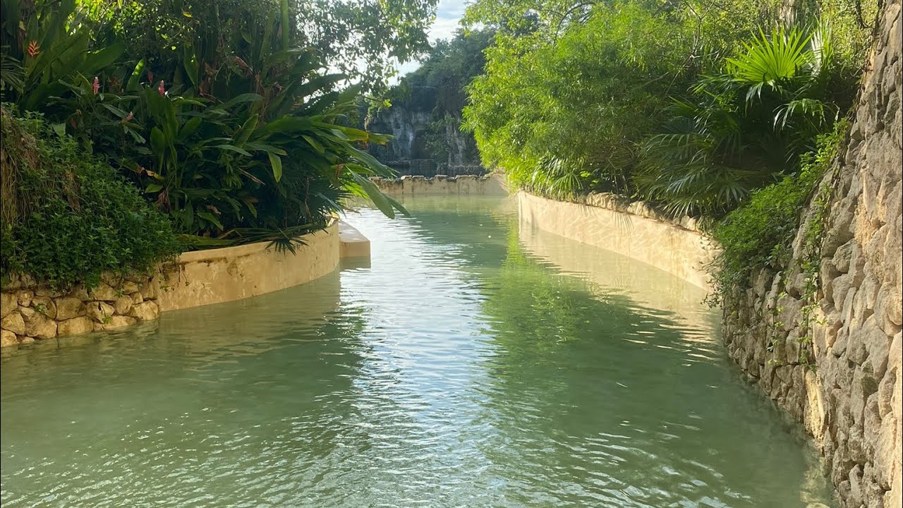 Casa pyramid Xcaret arte - YouTube
