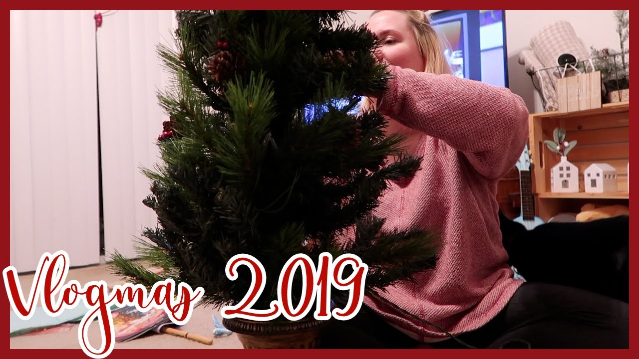 Vlogmas is Here! | Vlogmas Day 1 2019 - YouTube