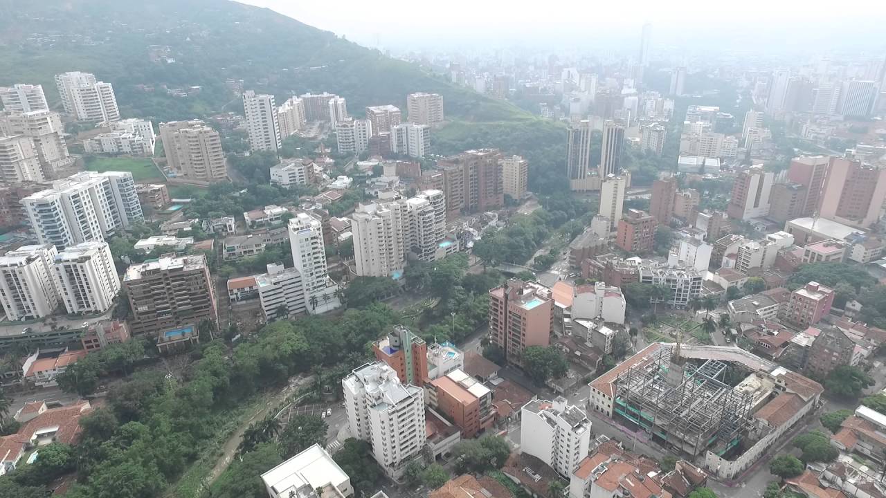 Cali, a vista de drone - YouTube