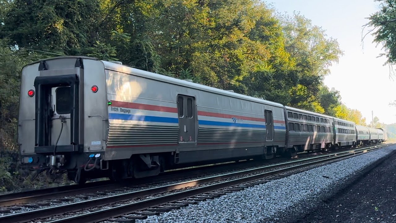 Amtrak Cardinal With A Full phase 5 sleeper and a full baggage dorm ...