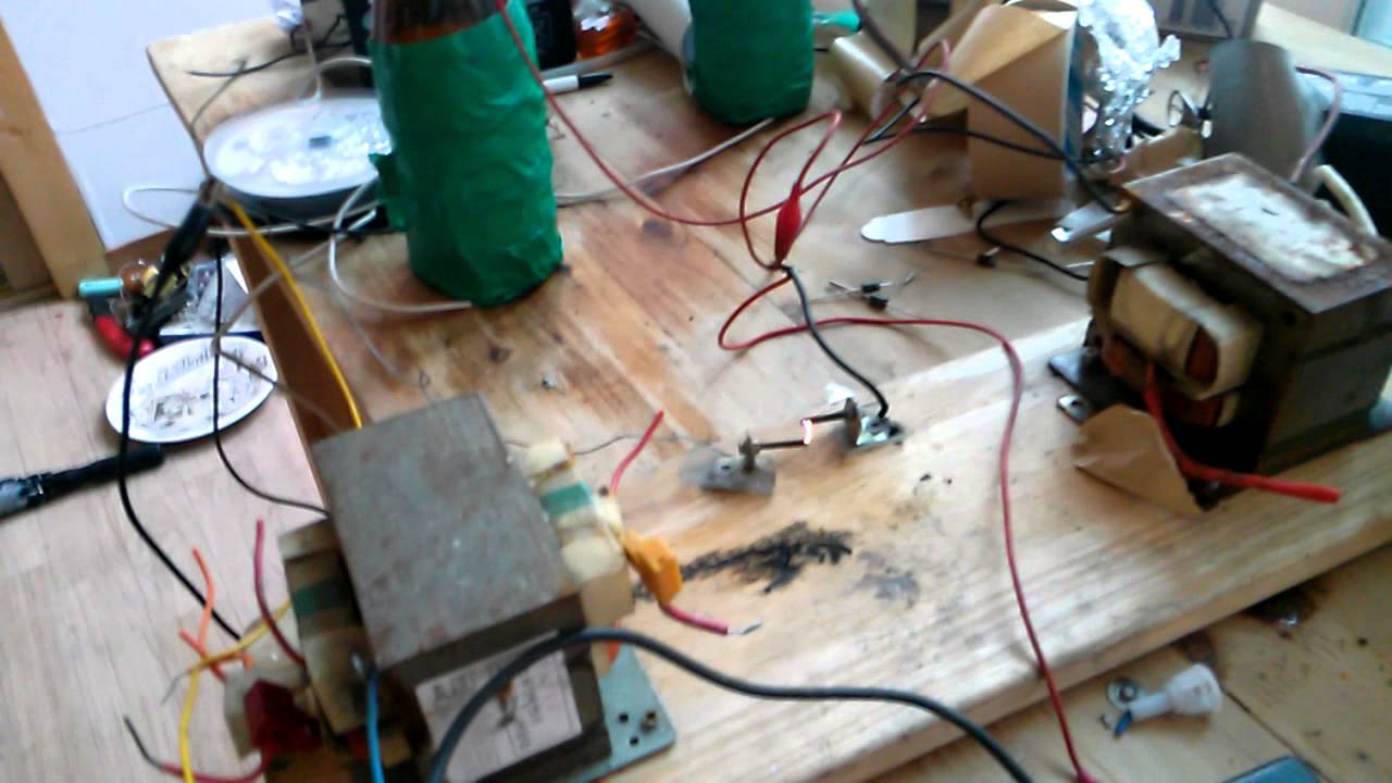 Beer bottle capacitor - YouTube