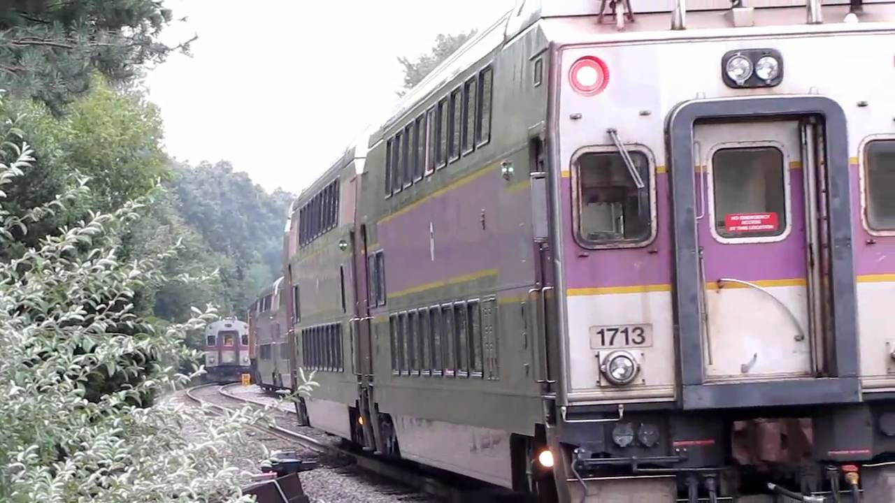 Two MBCR Trains meet in Walpole MA (10/3/10) HD! - YouTube