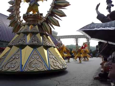 Everland Parade, 2013-05-15, 15:11:20 - YouTube