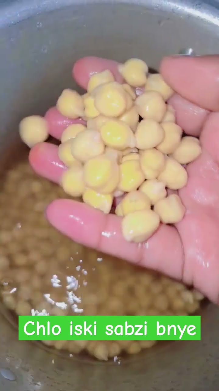 Chalo iski sabzi bnye# #cooking #youtubeshorts #cooking #food - YouTube