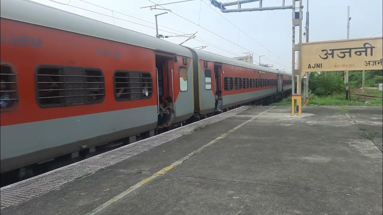 12296 Sanghamitra Superfast Express With Erode WAP 7 Locomotive 🚂 Arriving at Ajani Railway ...
