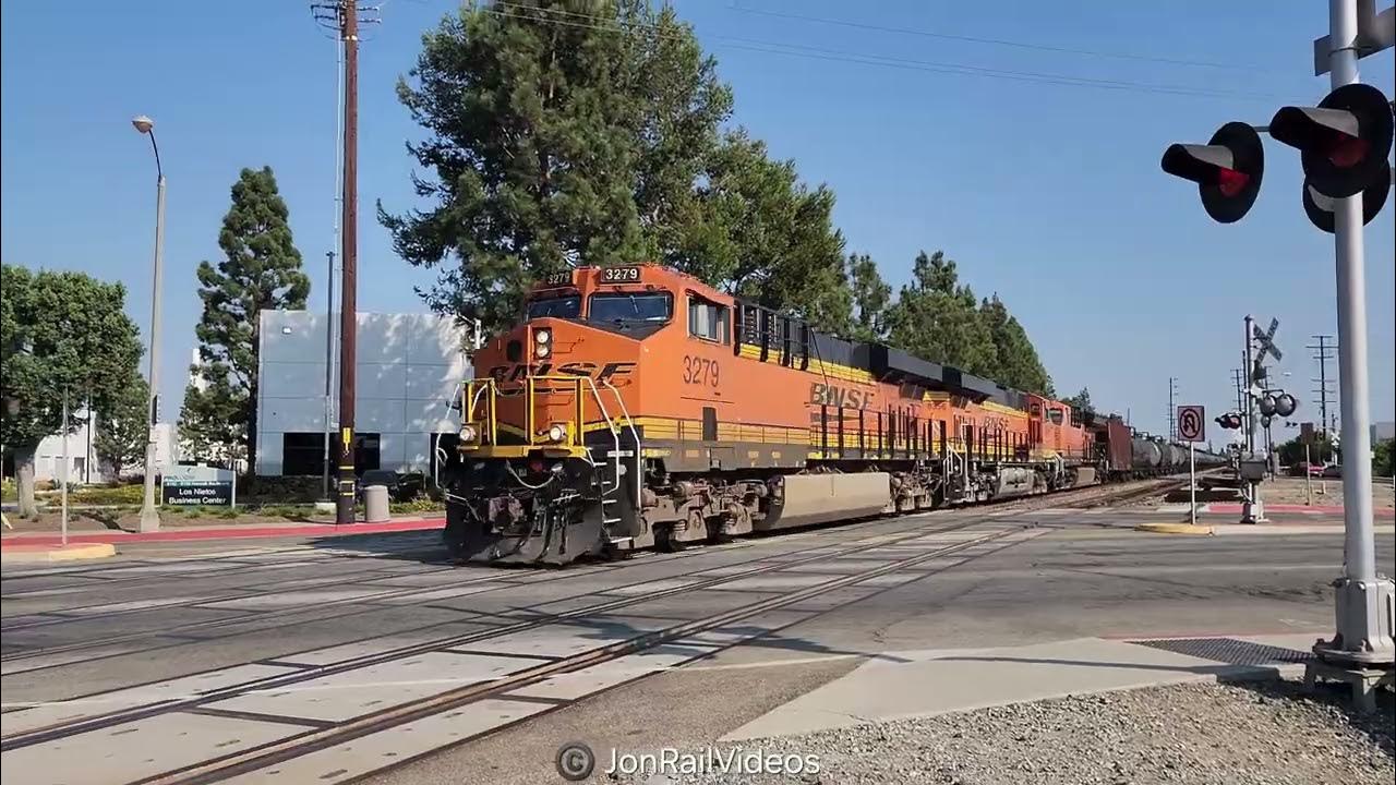 9/21/24 Pre: WB BNSF U Ethanol train passes through Los Nietos/SFS-1 - YouTube
