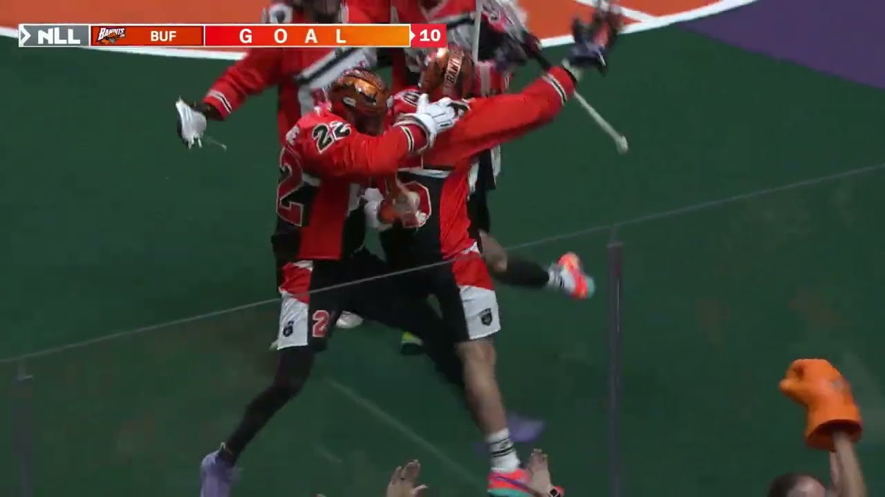 Chase Fraser puts on an absolute show in Buffalo - YouTube