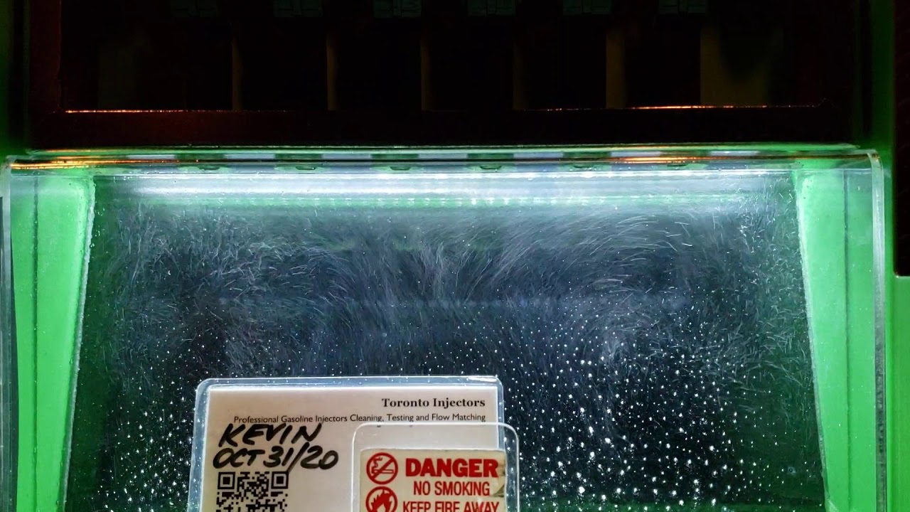 Siemens Deka 107961 injectors spray pattern test at Toronto Injectors ...