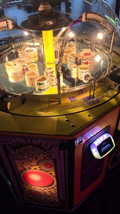 Knock It Off Arcade Prize Game - YouTube