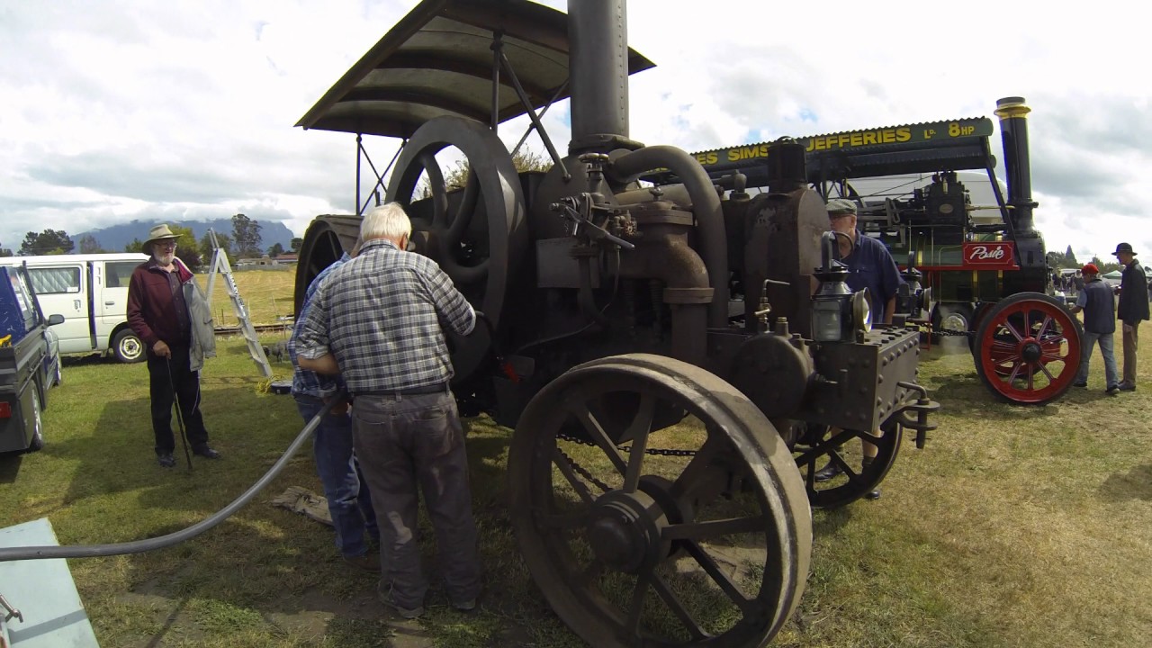 Steamfest at Sheffield, Tasmania - YouTube
