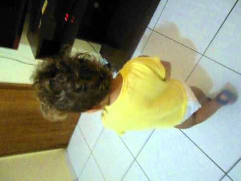 GUSTAVO DANÇANDO TCHU THCA TCHA