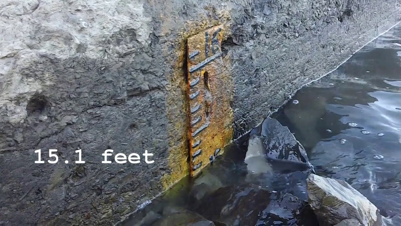 Low Mississippi River Levels - Riverfront Park of Cape Girardeau, MO ...