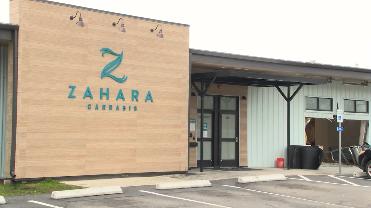 CAR CRASHES INTO ZAHARA CANNABIS IN ATTLEBORO - YouTube