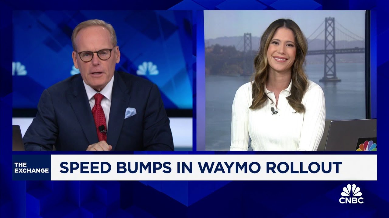 Waymo self-driving cars honk overnight in San Francisco - YouTube