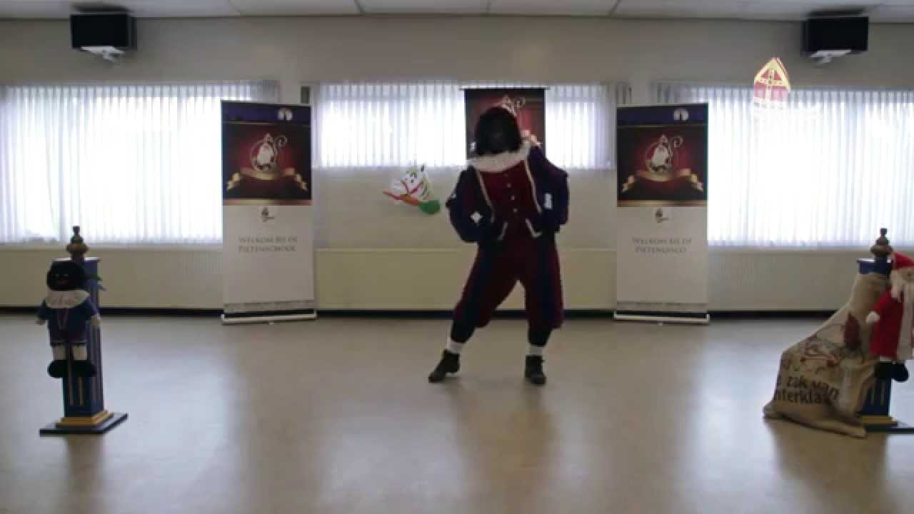 Pietendans Les - Sinterklaas Nuenen Intocht 2014 - YouTube