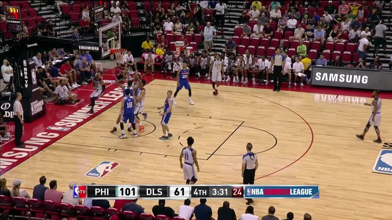 Brandon Fields Gets To The Rim - YouTube