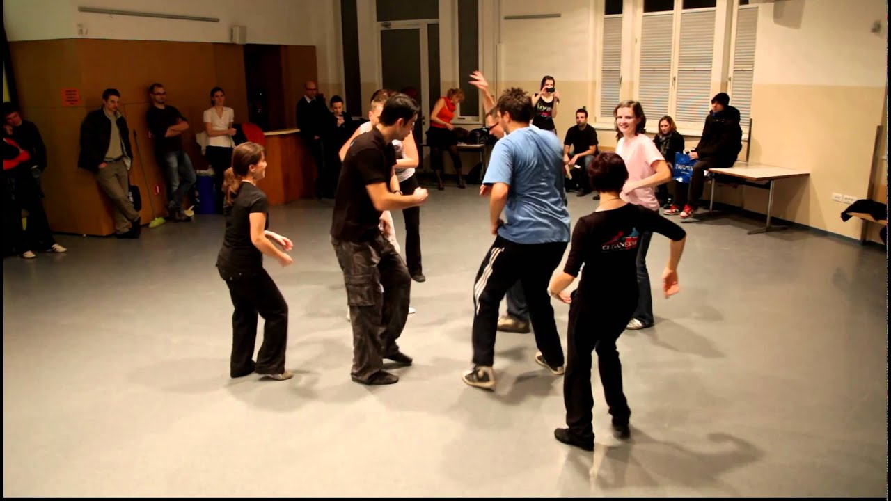 Rueda advanced - YouTube