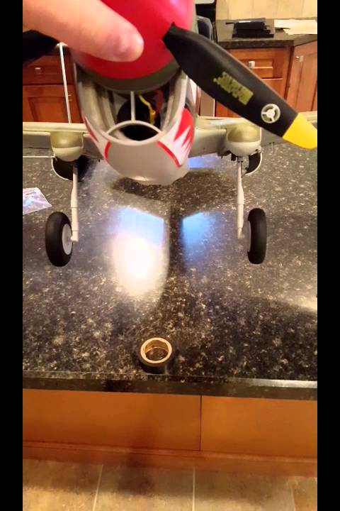 Durafly P-40N retracts, Turnigy servo speed regulator - YouTube
