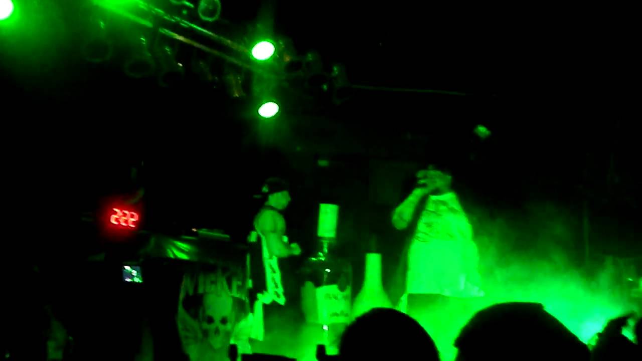 Strange Noize Tour 2011 Sauget, IL, Potluck 2 min. Drill - YouTube