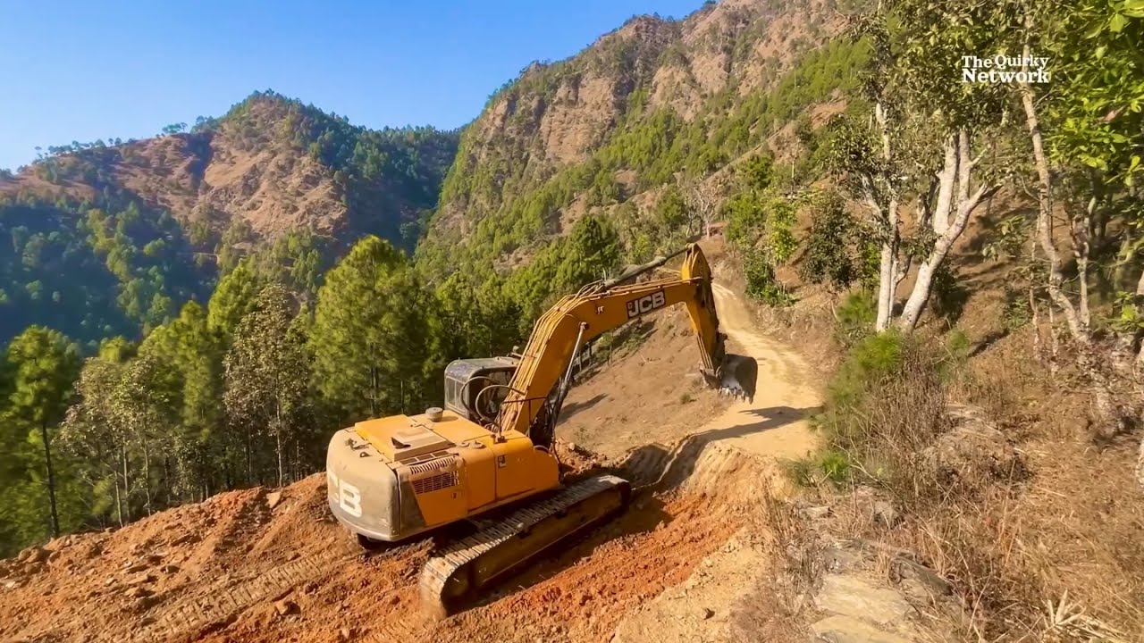 Skilled Operator Conquers Hillside – JCB Excavator at Work! | JCB ...