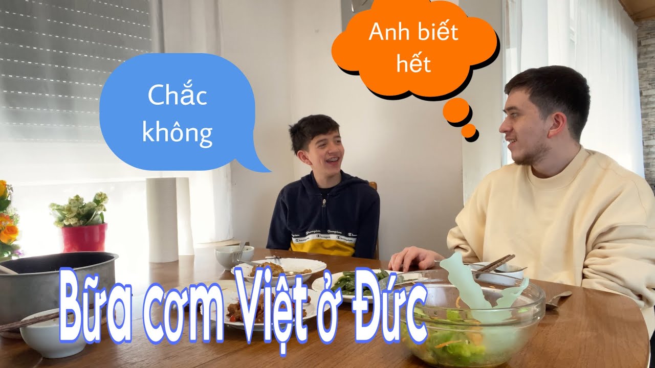 Bữa trưa ăn món cũ. Calvin phân vân không biết về Việt Nam hay đi chơi ...