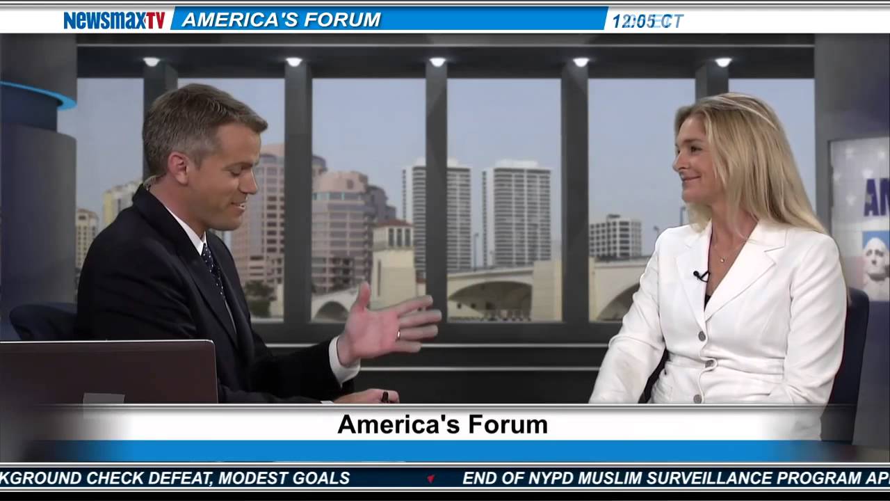 Lisa Ruth -- The Former C.I.A. and Lignet Analyst - YouTube