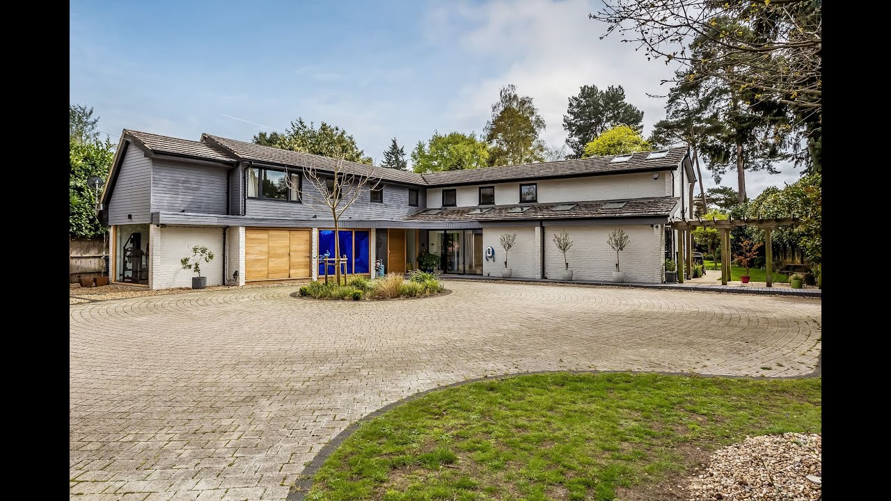 Mark Way, Godalming, Surrey - YouTube