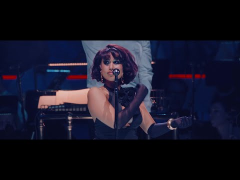 RAYE - Escapism. (Live at The Royal Albert Hall)