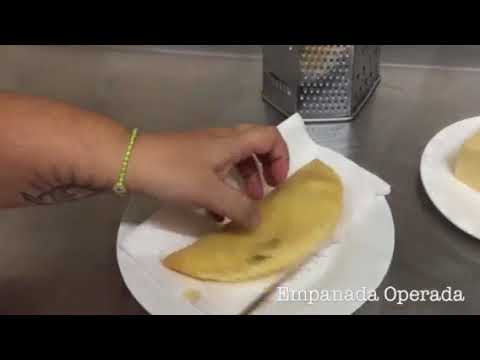 Empanada Operada - YouTube