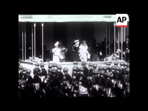 King And Queen At National Service Rally - YouTube