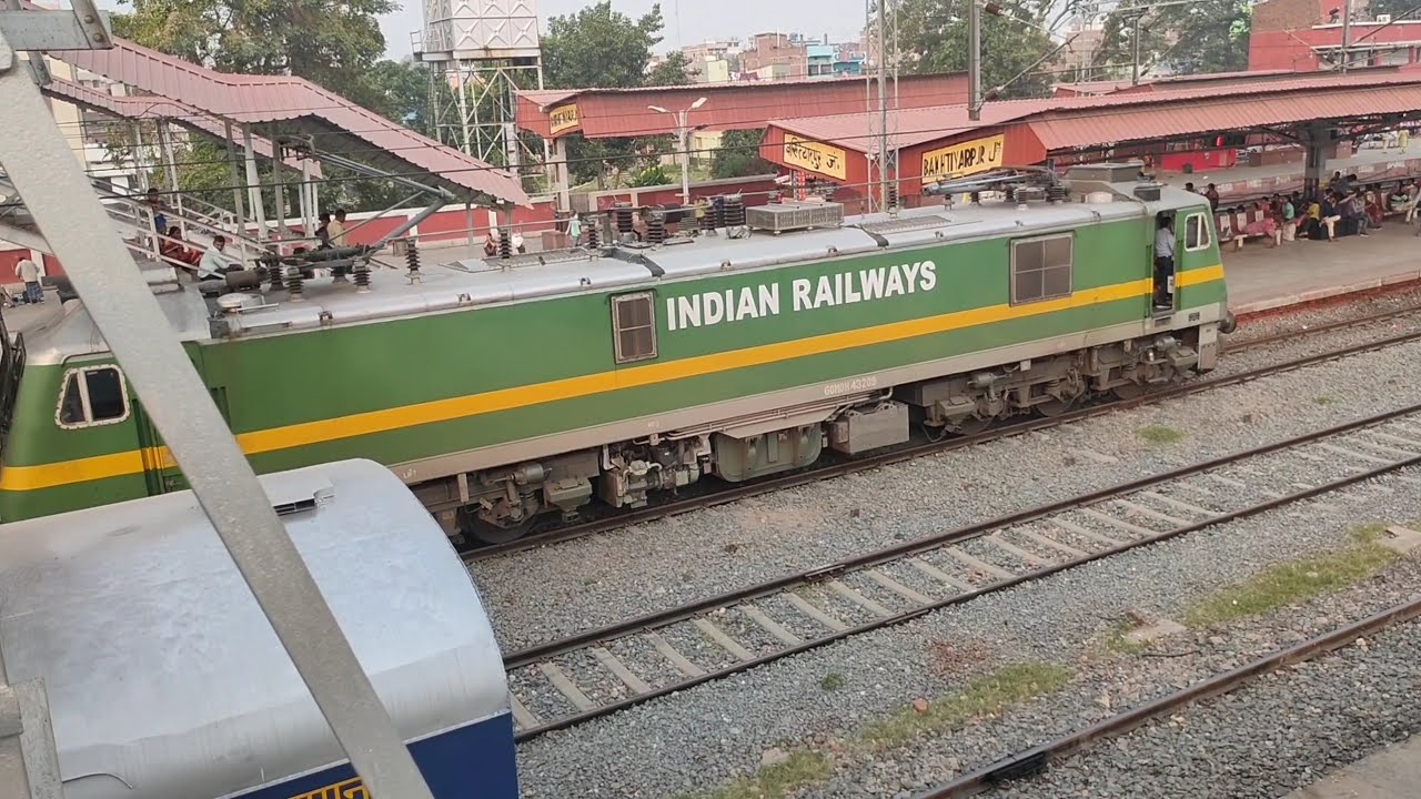 Train Repair this Bogi #locopilot - YouTube