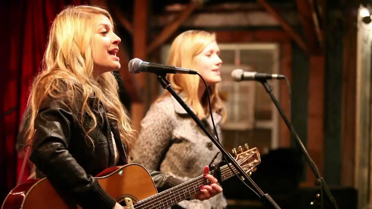 Jillian Edwards - No Other Plans (Live) - YouTube