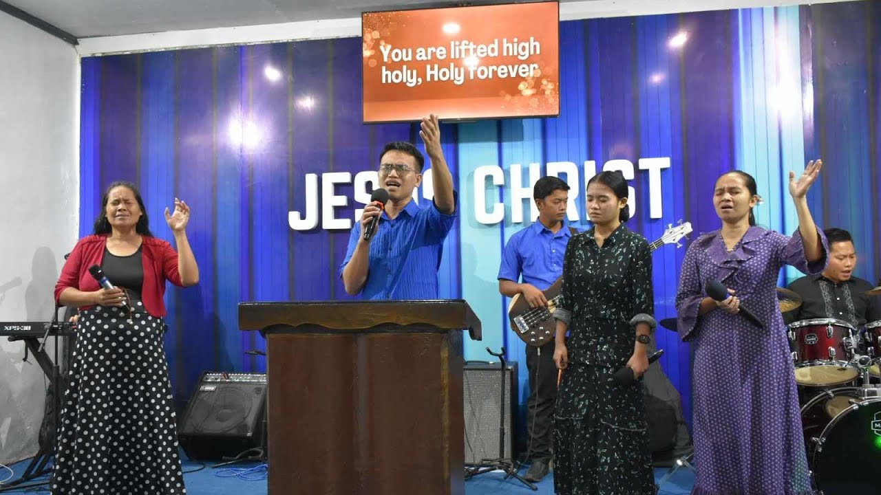 Holy Forever / Agnus Dei - Worship Medley - YouTube