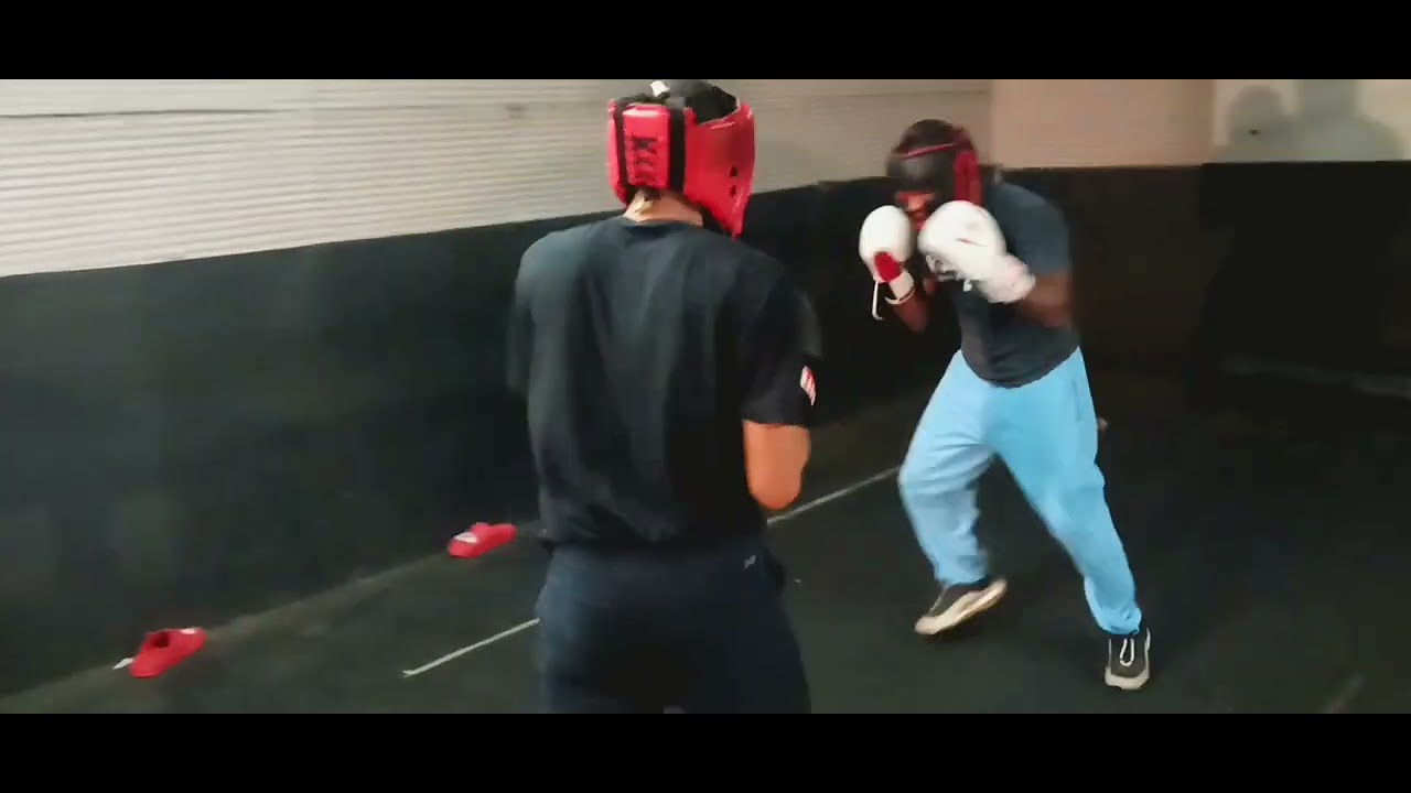 Elite Technical Sparring - 145lbs Vs 160lbs (KANSAS BOXING) - YouTube