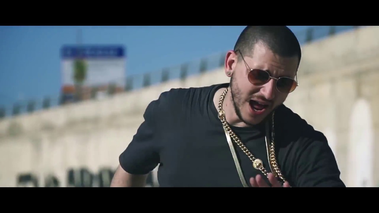 Dealer αλλα καθε φορα τη λεξη dealer την λεει ο Κατακουζηνος - YouTube
