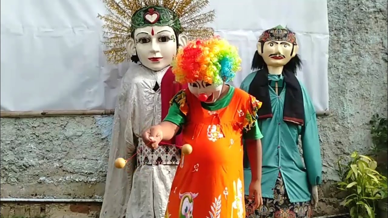 Mainan Viral!! Badut Lucu Joget Main Latto Latto | Dj Tiktok Ampun Bang ...