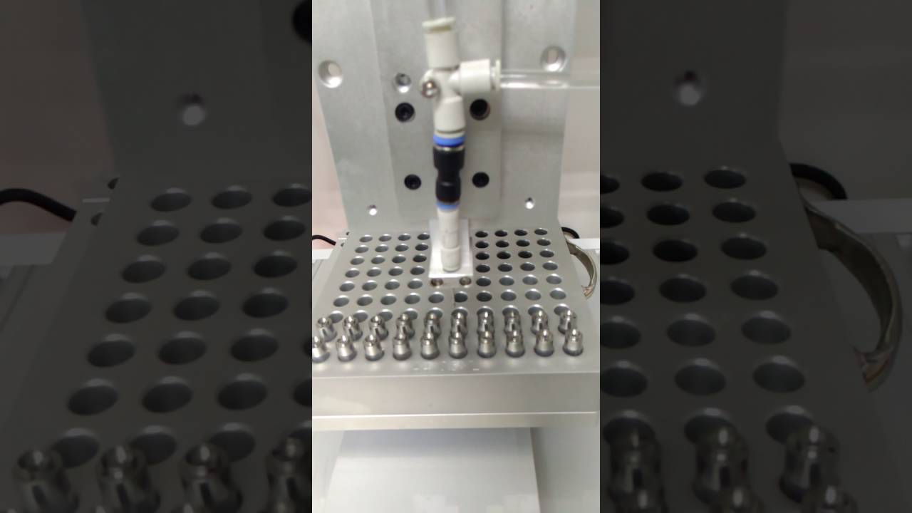 New CBD Oil filling robert machine for thick oil - YouTube