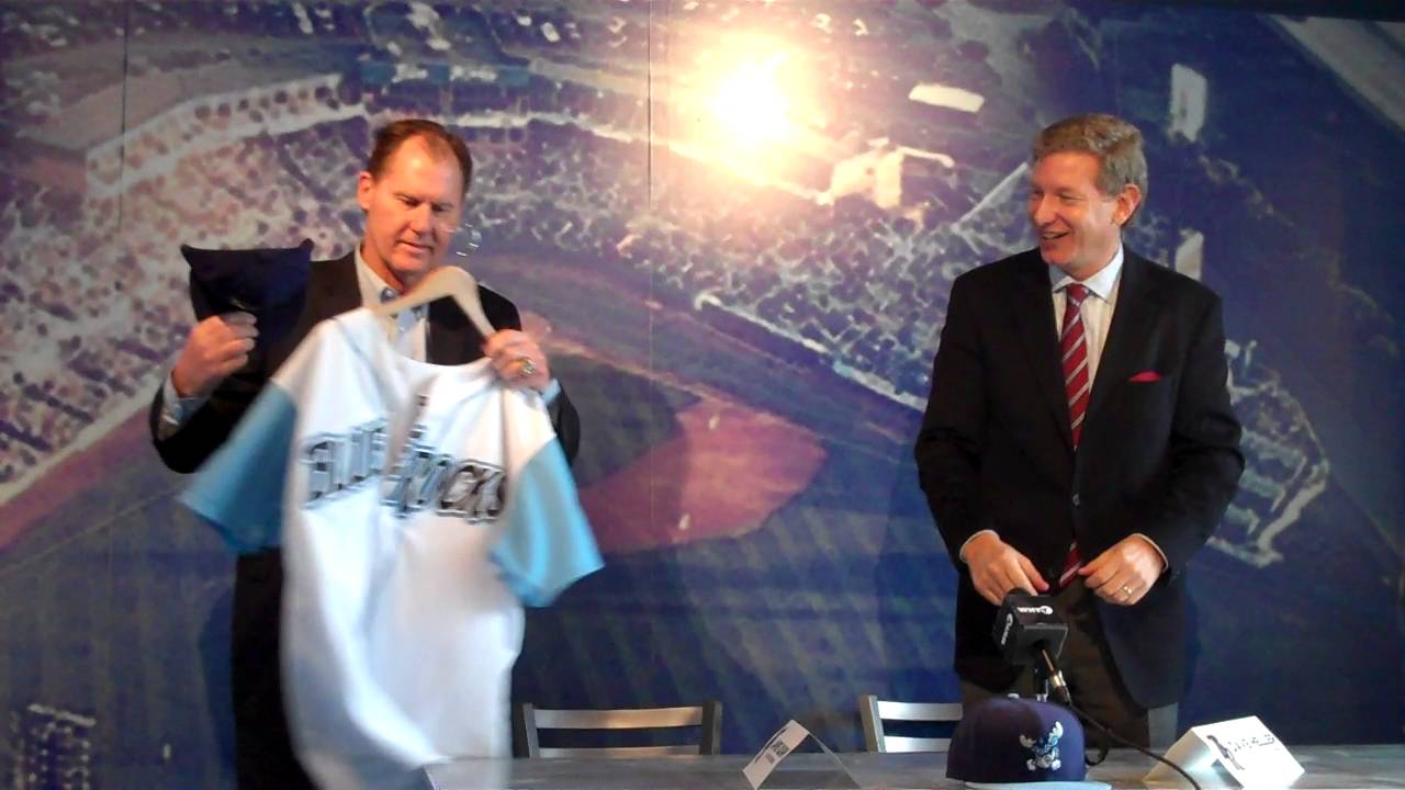 Jamie Quirk introduced as new Blue Rocks manager - YouTube