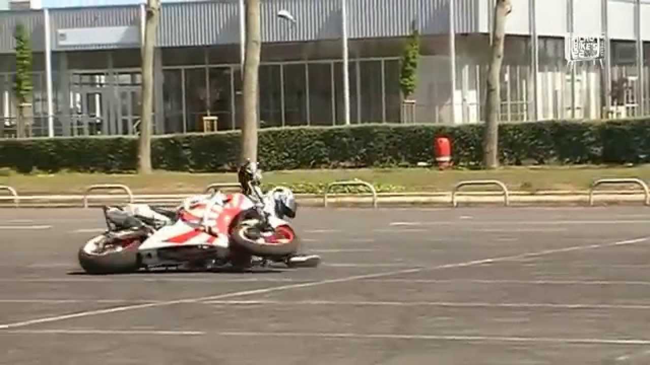 Best of Stunt Bike FALL CRASH 2015 - YouTube