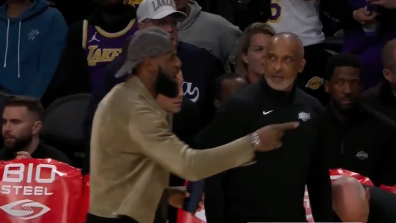 😂LeBron can't stop arguing with the refs even when he's Injured and out ...