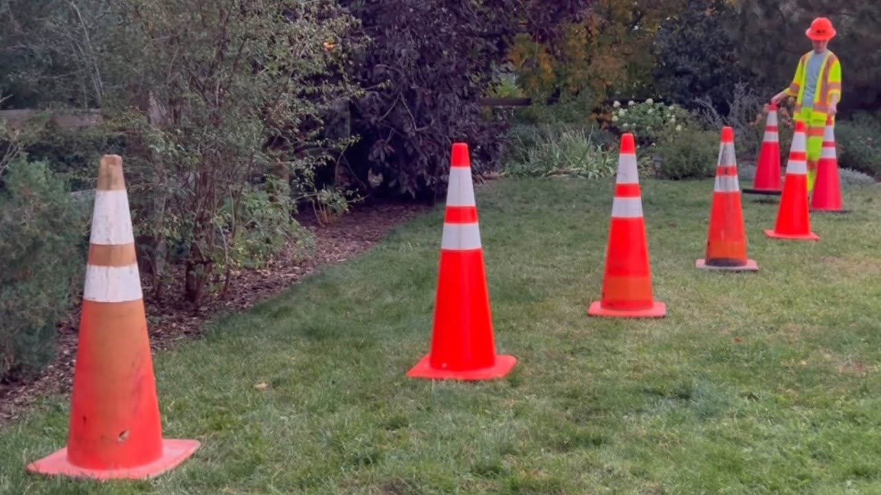 Setting up a Taper with Traffic Cones - YouTube