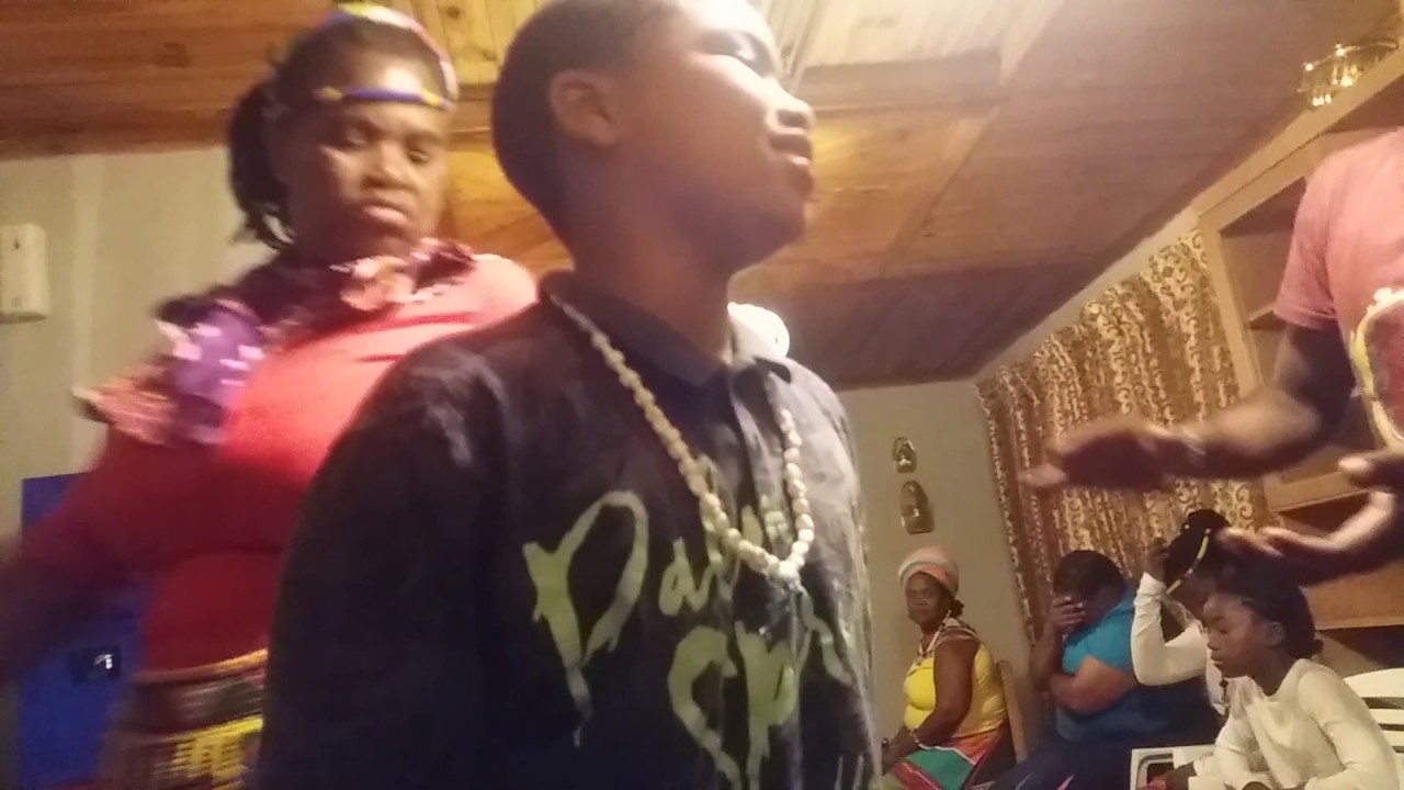 Port Elizabeth sotho boy singing a sotho song - YouTube