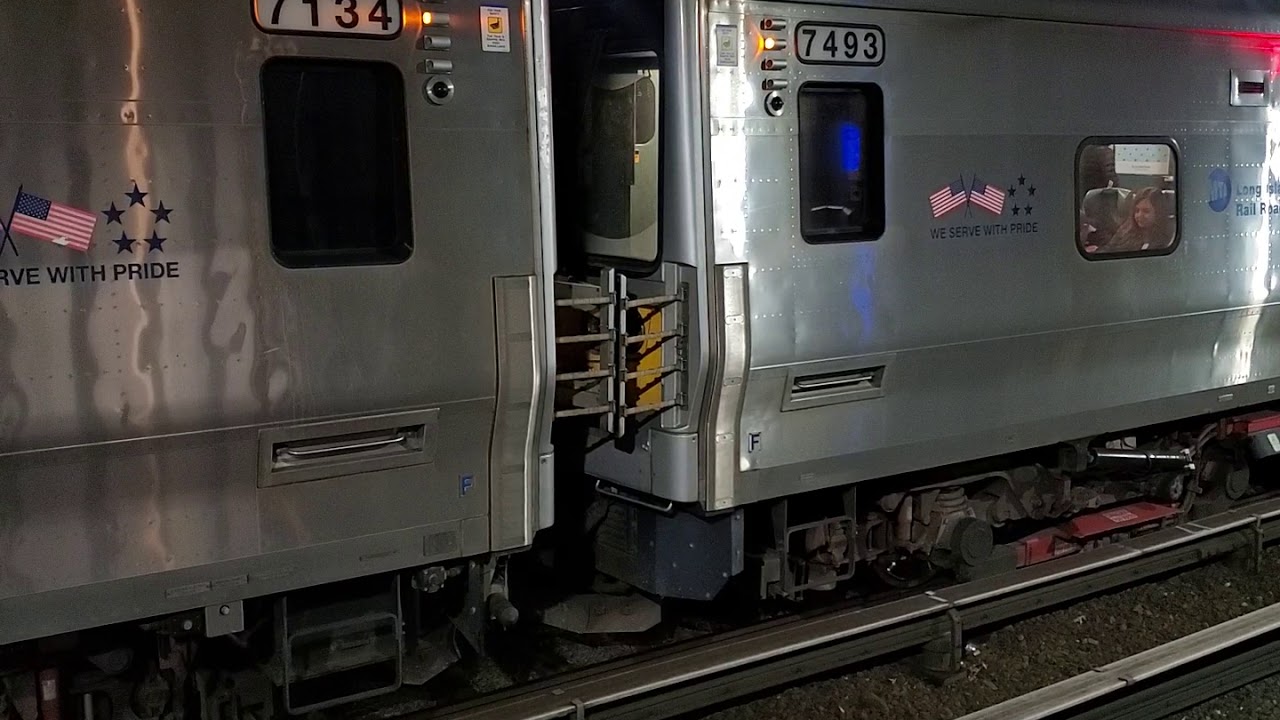 LIRR: M7 #7775/#7796 + M7 #7134/#7493-#7376/#7103 leaving Flushing ...