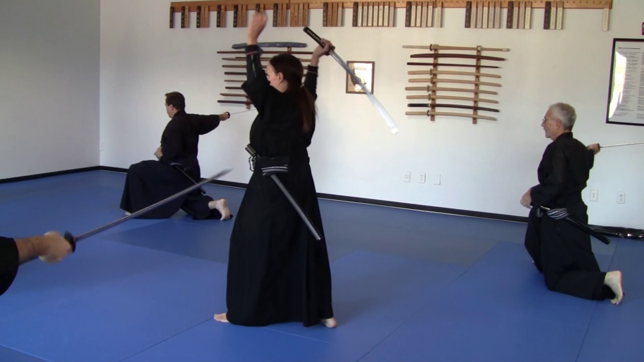 Toko Eastern Tiger Japanese Sword School practice - YouTube