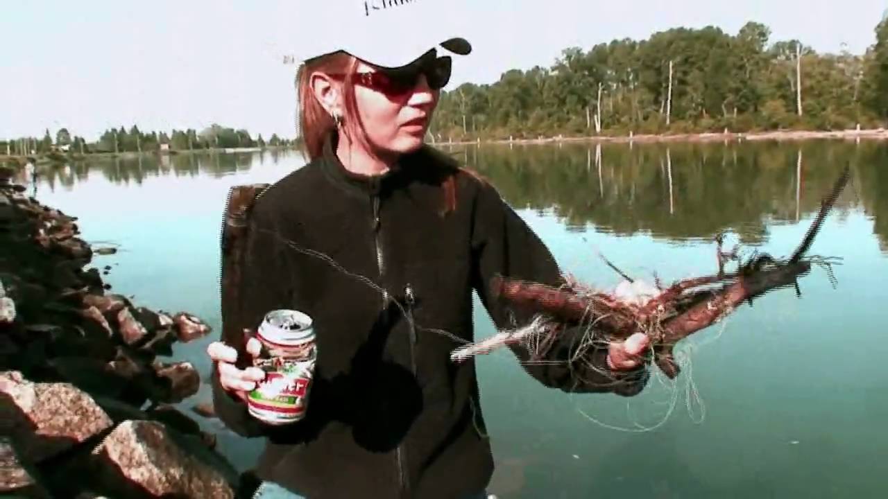 Fishing with Rod: Discarded fishing line, not cool! - YouTube