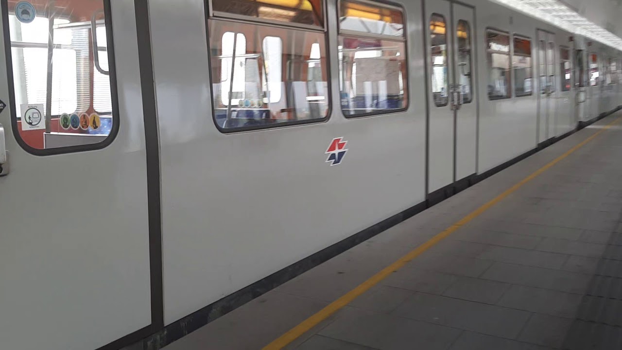 U-Bahn Linie U2 Typ U2 Aspernstraße in Wien - YouTube
