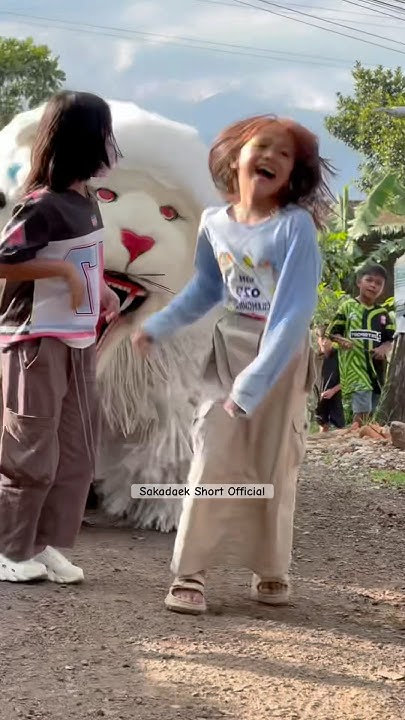 Bocil Kaget DiBelakang Ada CAN MACANAN Sampe DiGigit Saat DiKejar - YouTube