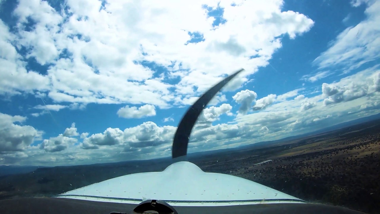 Plane Engine Sounds for 10 Hours of Airplane Sounds For Sleeping Cessna ...