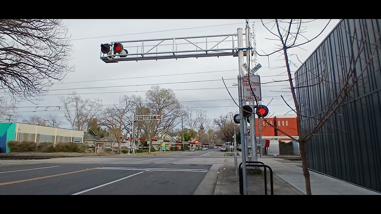 SacRT 235 Outbound Blue Line Train @ Sacramento CA 2/23/2025 - YouTube